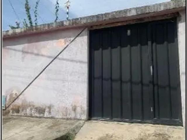 Casa com 2 Quartos e 1 banheiro à Venda, 163 m² por R$ 90.960