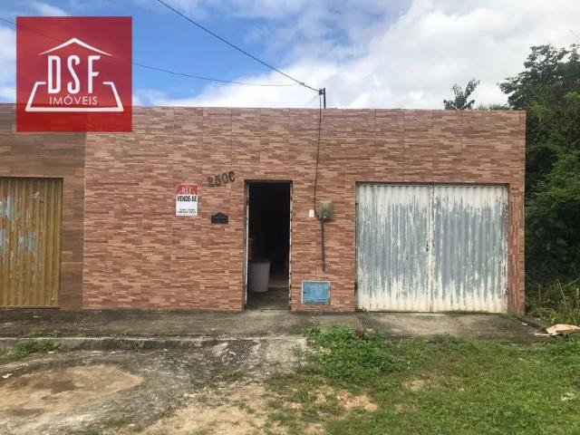 Casa com 2 Quartos e 1 banheiro à Venda, 180 m² por R$ 210.000