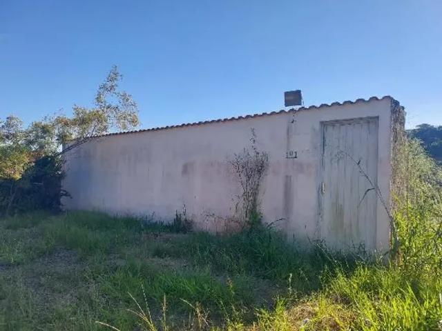 Casa com 2 Quartos e 1 banheiro à Venda, 253 m² por R$ 129.661