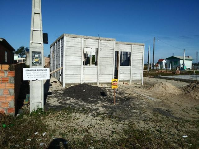 Casa com 2 Quartos e 1 banheiro à Venda, 42 m² por R$ 85.000