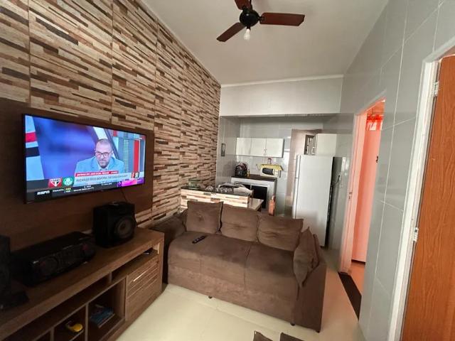 Casa com 2 Quartos e 1 banheiro à Venda, 42 m² por R$ 180.000