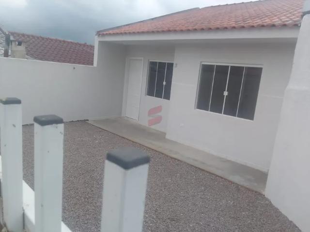 Casa com 2 Quartos e 1 banheiro à Venda, 45 m² por R$ 195.000