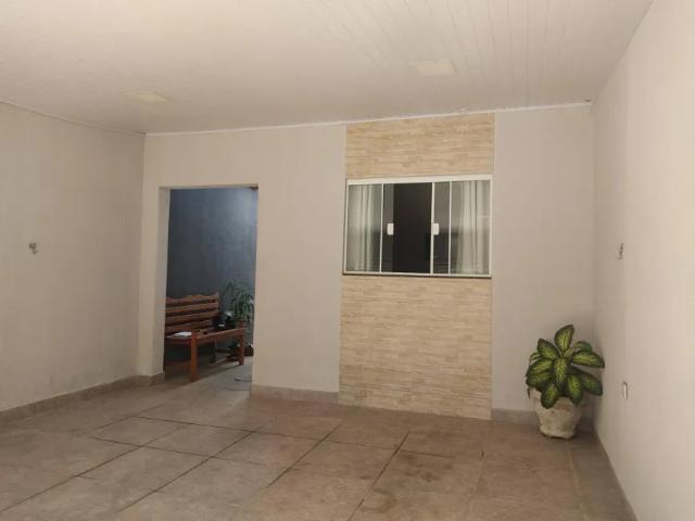 Casa com 2 Quartos e 1 banheiro à Venda, 46 m² por R$ 180.000