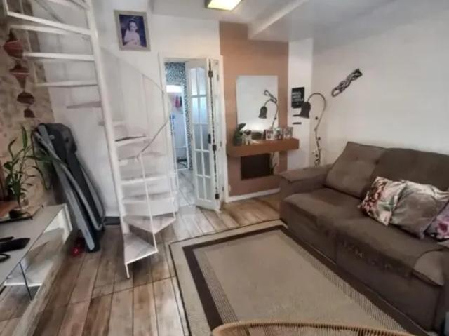 Casa com 2 Quartos e 1 banheiro à Venda, 50 m² por R$ 180.000