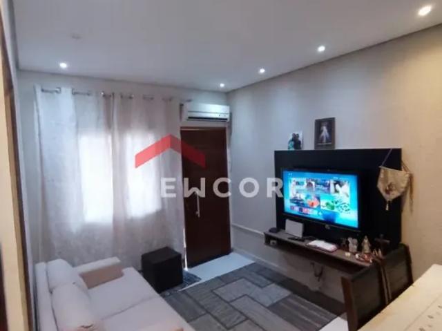 Casa com 2 Quartos e 1 banheiro à Venda, 50 m² por R$ 374.230