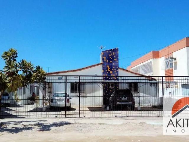 Casa com 2 Quartos e 1 banheiro à Venda, 52 m² por R$ 135.000