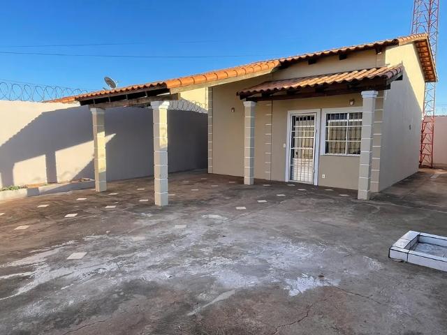 Casa com 2 Quartos e 1 banheiro à Venda, 55 m² por R$ 200.000