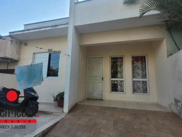 Casa com 2 Quartos e 1 banheiro à Venda, 59 m² por R$ 280.000