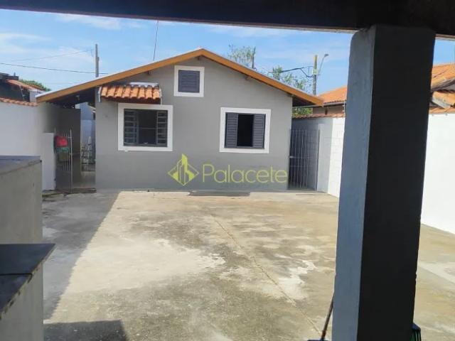 Casa com 2 Quartos e 1 banheiro à Venda, 60 m² por R$ 200.000