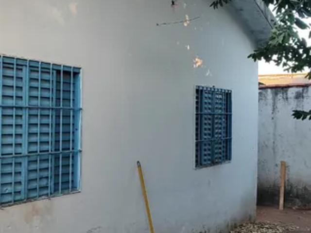 Casa com 2 Quartos e 1 banheiro à Venda, 60 m² por R$ 230.000