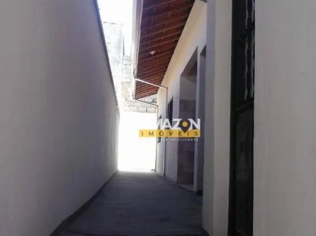 Casa com 2 Quartos e 1 banheiro à Venda, 62 m² por R$ 230.000