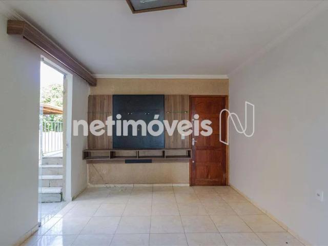 Casa com 2 Quartos e 1 banheiro à Venda, 62 m² por R$ 280.000