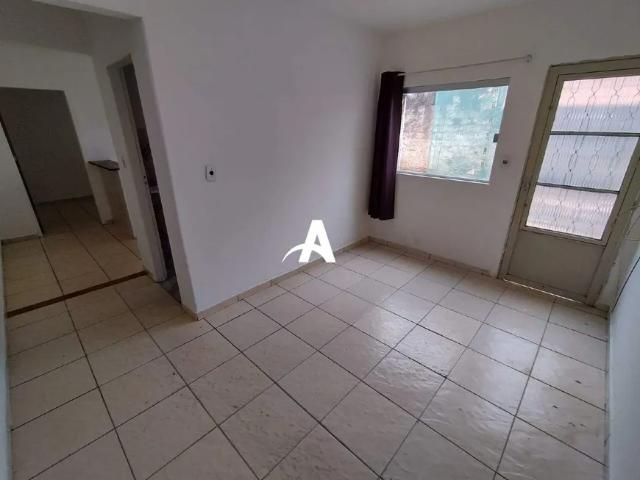 Casa com 2 Quartos e 1 banheiro à Venda, 65 m² por R$ 280.000