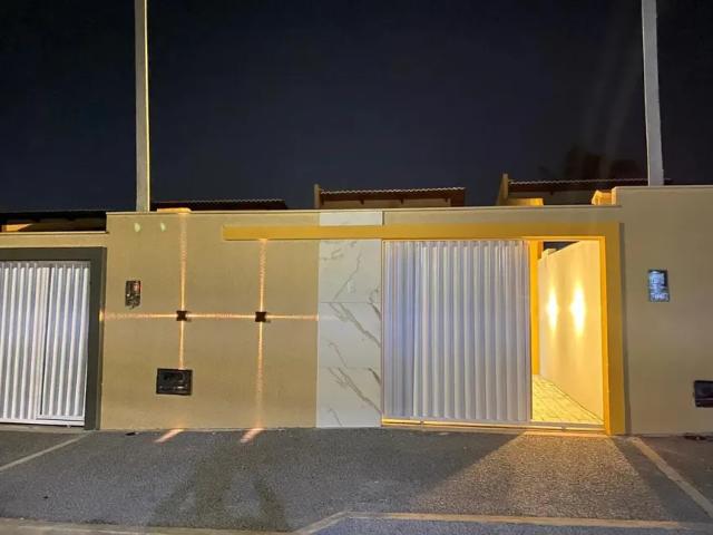 Casa com 2 Quartos e 1 banheiro à Venda, 69 m² por R$ 200.000