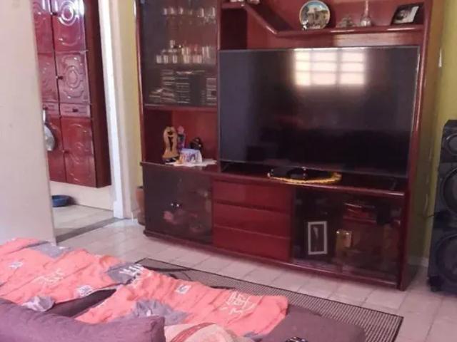 Casa com 2 Quartos e 1 banheiro à Venda, 70 m² por R$ 470.000