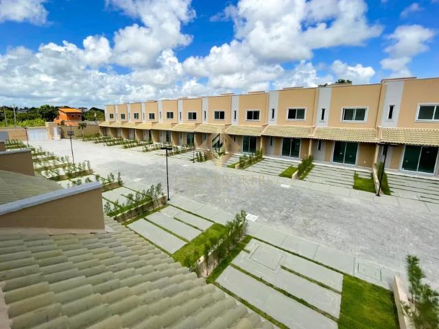 Casa com 2 Quartos e 1 banheiro à Venda, 70 m² por R$ 195.000