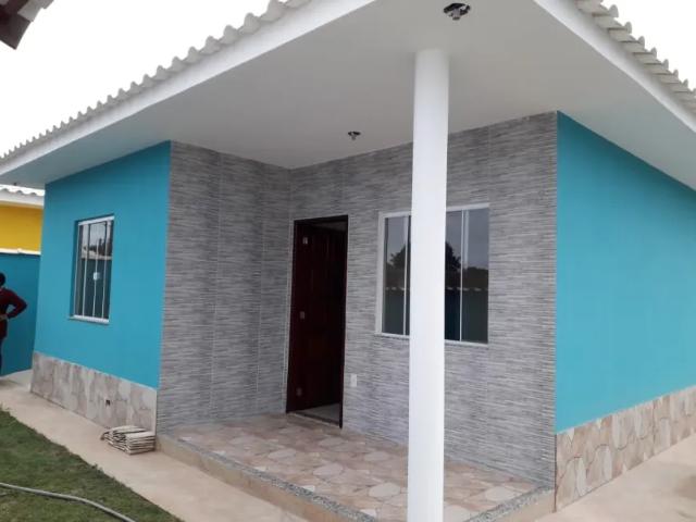 Casa com 2 Quartos e 1 banheiro à Venda, 70 m² por R$ 280.000