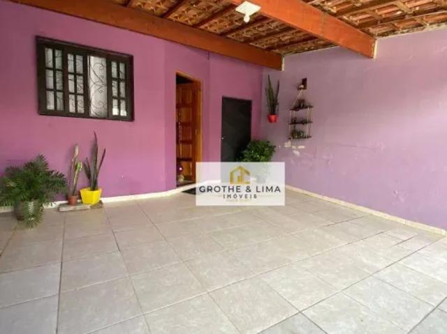 Casa com 2 Quartos e 1 banheiro à Venda, 75 m² por R$ 308.000