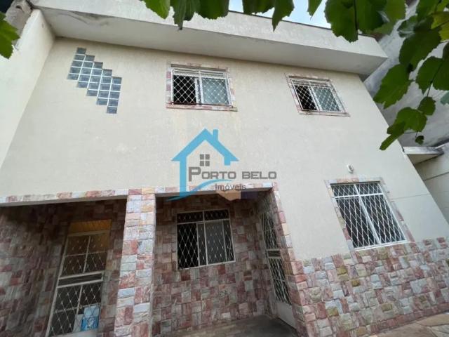 Casa com 2 Quartos e 1 banheiro à Venda, 77 m² por R$ 316.000