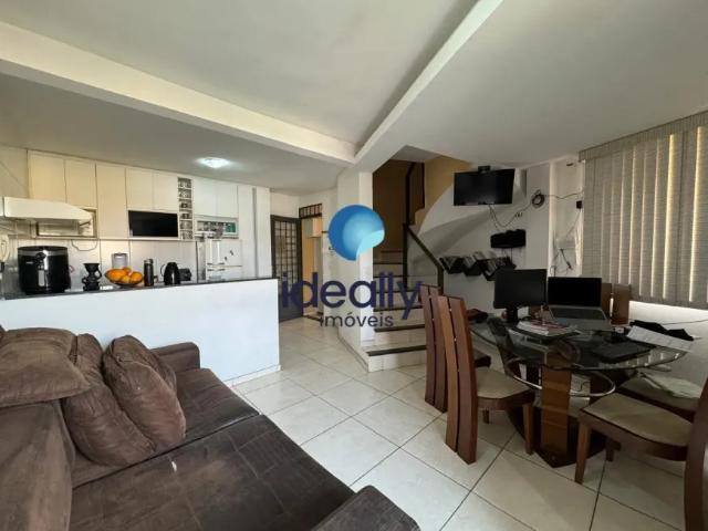 Casa com 2 Quartos e 1 banheiro à Venda, 78 m² por R$ 280.000