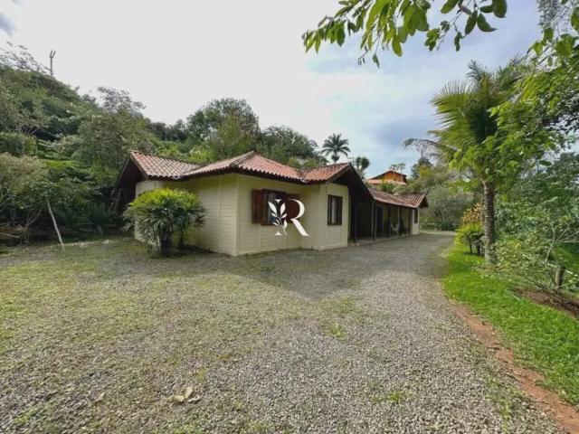 Casa com 2 Quartos e 1 banheiro à Venda, 7995 m² por R$ 1.200.000