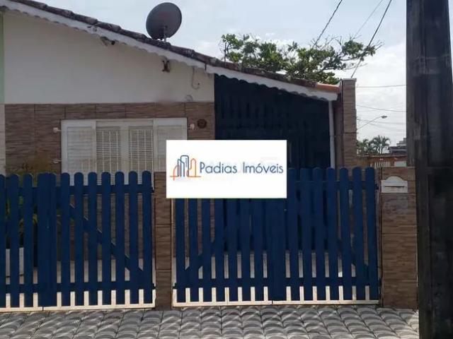 Casa com 2 Quartos e 1 banheiro à Venda, 79 m² por R$ 270.000