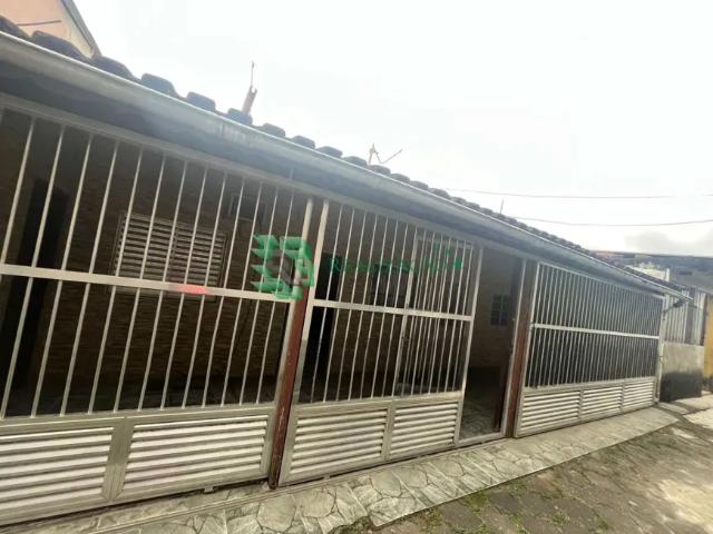 Casa com 2 Quartos e 1 banheiro à Venda, 80 m² por R$ 150.000
