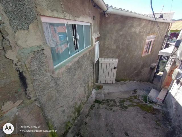 Casa com 2 Quartos e 1 banheiro à Venda, 80 m² por R$ 180.000