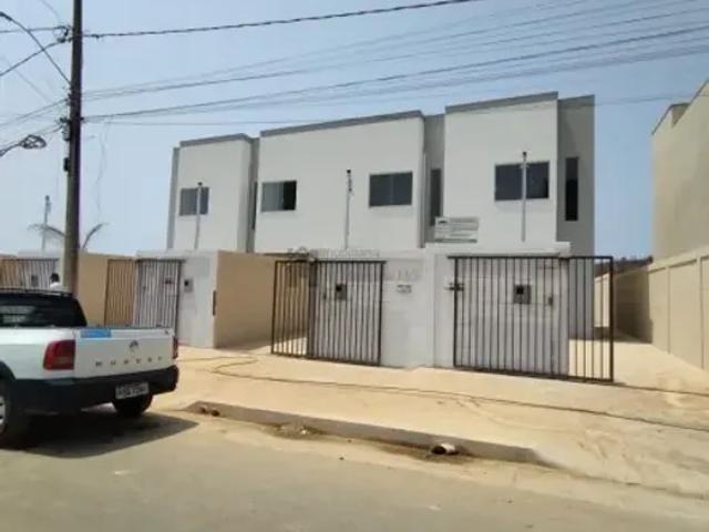 Casa com 2 Quartos e 1 banheiro à Venda, 80 m² por R$ 340.000