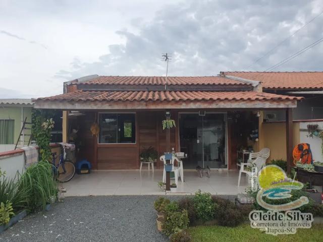 Casa com 2 Quartos e 1 banheiro à Venda, 90 m² por R$ 290.000