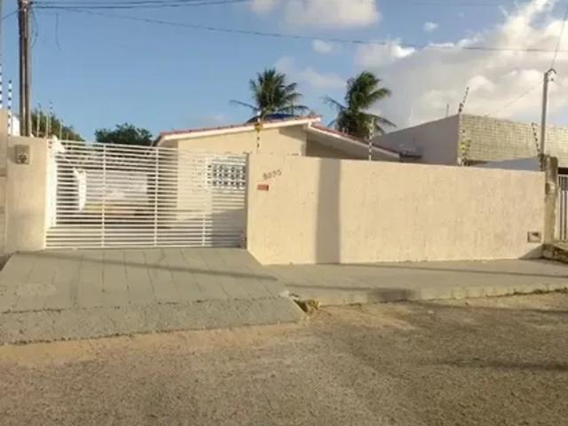 Casa com 2 Quartos e 1 banheiro à Venda, 95 m² por R$ 280.999