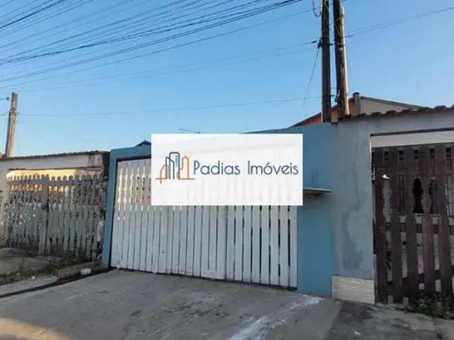 Casa com 2 Quartos e 1 banheiro à Venda, 99 m² por R$ 200.000
