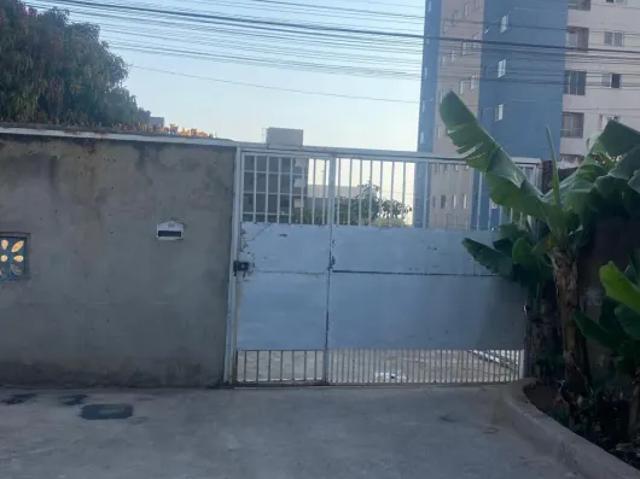Casa com 2 Quartos e 1 banheiro para Alugar, 55 m² por R$ 1.200/Mês
