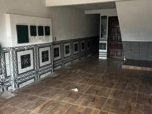 Casa com 2 Quartos e 1 banheiro para Alugar, 60 m² por R$ 1.020/Mês