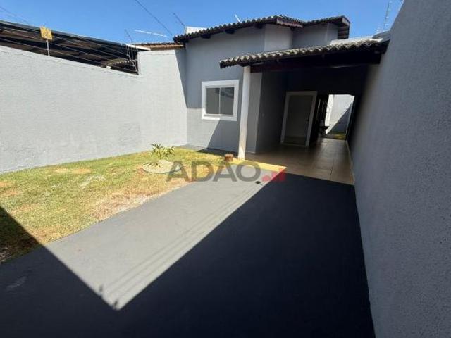 Casa com 2 Quartos e 1 Suíte à venda em Senador Canedo Casa de Rua com 2 Quarto s à Venda por R$ 32