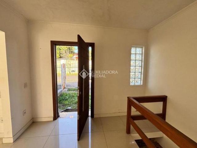Casa com 2 quartos e 1 suíte, com vaga na Rua Conselheiro D&apos Avila