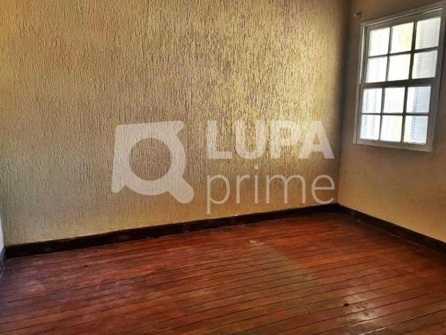 CASA COM 2 QUARTOS E 1 VAGA DE GARAGEM À VENDA NA VILA MARIA BAIXA