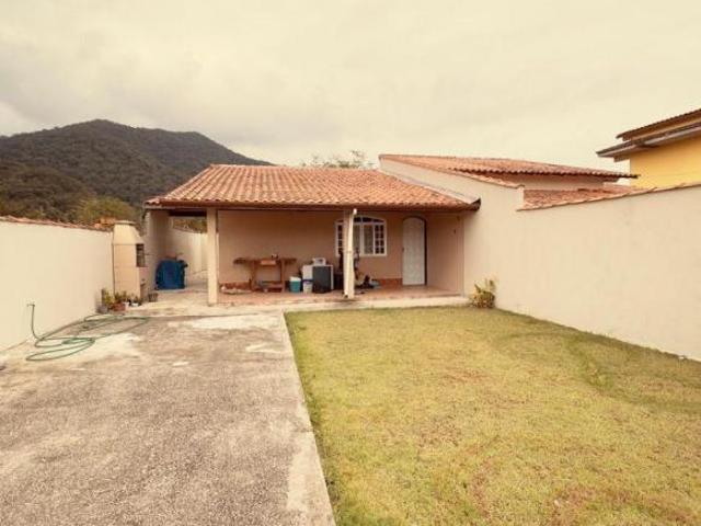 Casa com 2 quartos e 230 m² à venda em Lagoinha