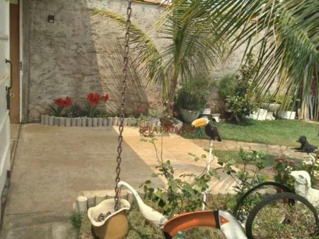 Casa com 2 Quartos e 2 banheiros à Venda, 149 m² por R$ 350.000