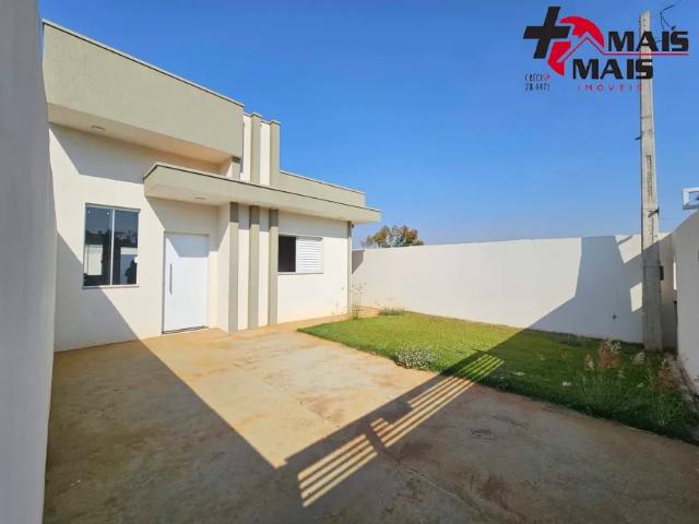 Casa com 2 Quartos e 2 banheiros à Venda, 160 m² por R$ 360.000
