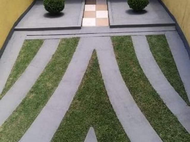 Casa com 2 Quartos e 2 banheiros à Venda, 172 m² por R$ 450.000