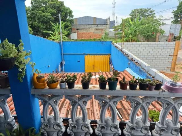 Casa com 2 Quartos e 2 banheiros à Venda, 100 m² por R$ 280.000