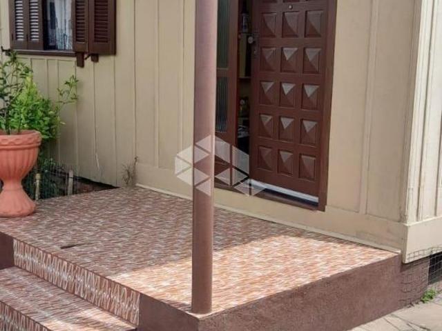 Casa com 2 Quartos e 2 banheiros à Venda, 100 m² por R$ 289.000.00