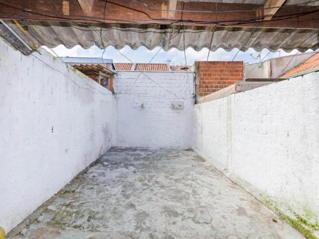 Casa com 2 Quartos e 2 banheiros à Venda, 100 m² por R$ 290.000