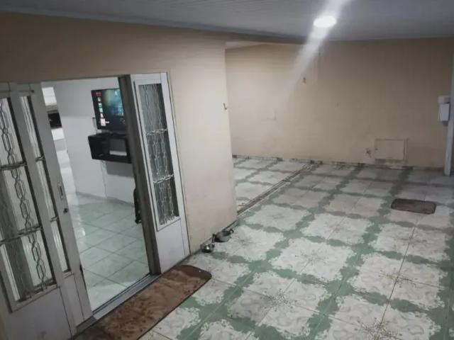 Casa com 2 Quartos e 2 banheiros à Venda, 107 m² por R$ 115.000