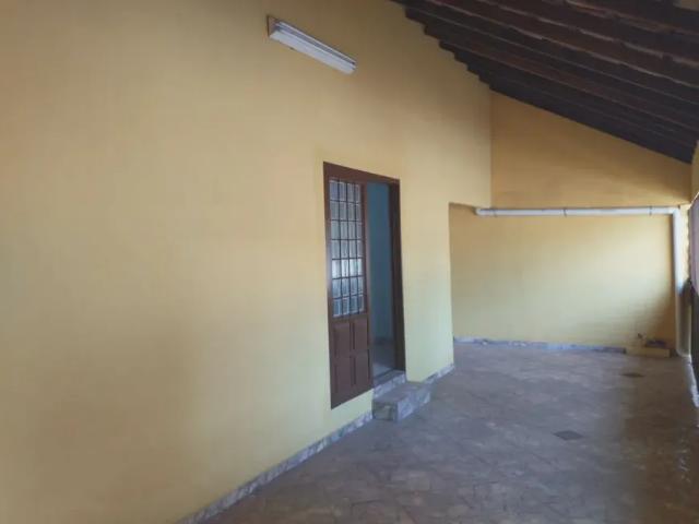 Casa com 2 Quartos e 2 banheiros à Venda, 114 m² por R$ 119.900