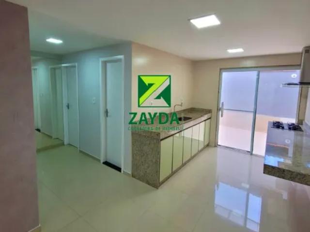 Casa com 2 Quartos e 2 banheiros à Venda, 120 m² por R$ 275.000