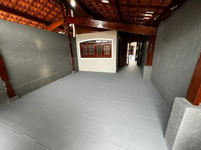 Casa com 2 Quartos e 2 banheiros à Venda, 126 m² por R$ 190.000