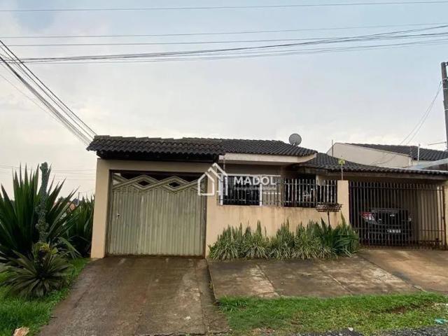 Casa com 2 Quartos e 2 banheiros à Venda, 133 m² por R$ 310.000