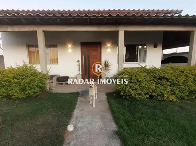 Casa com 2 Quartos e 2 banheiros à Venda, 130 m² por R$ 320.000